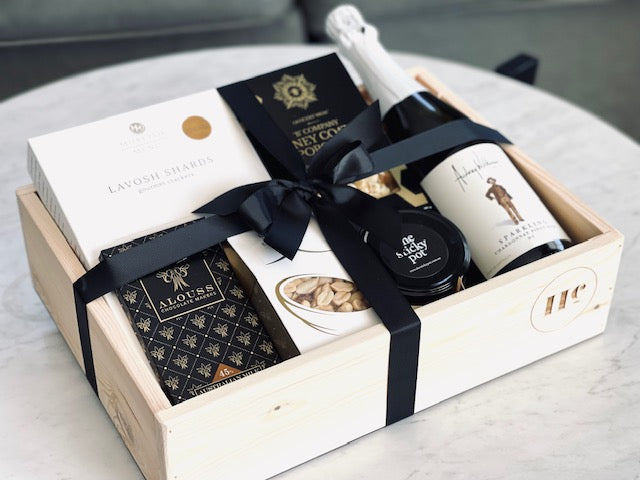 HC Signature Hamper – Hamper Culture Gifting Studio
